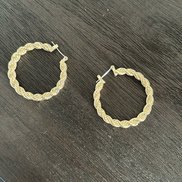 Express | Jewelry | Gold Express Earrings | Poshmark
